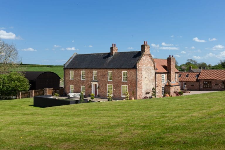 Holiday Homes with Swimming Pools | Yorkshires Escapes